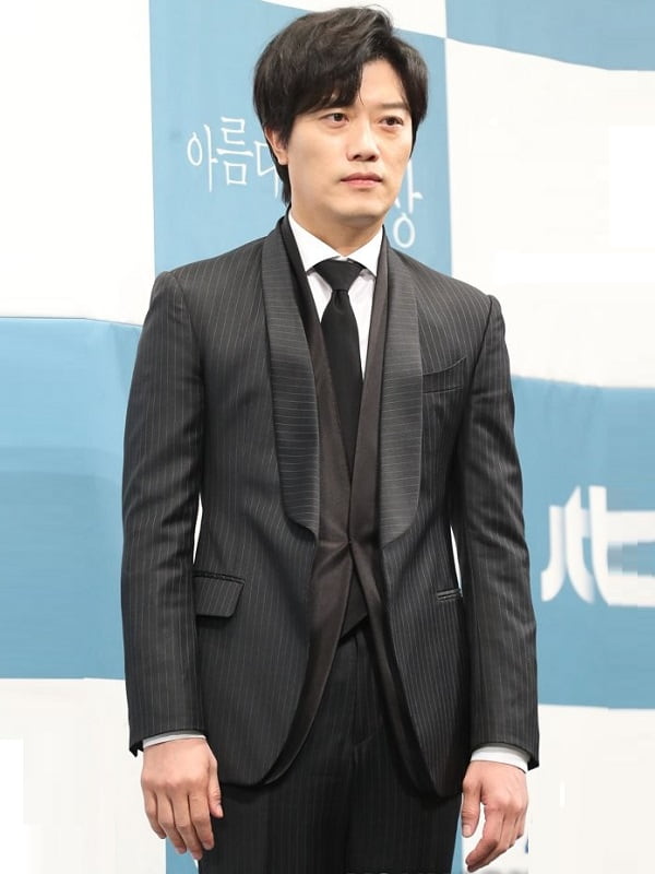 Hee-Soon Park My Name Choi Mu-Jin Suit